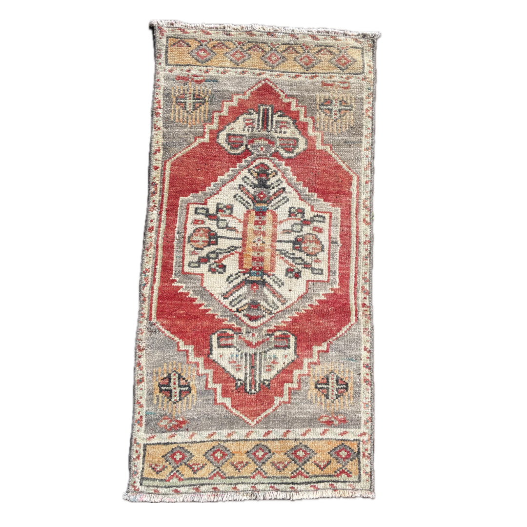 Rugs – peony + olive